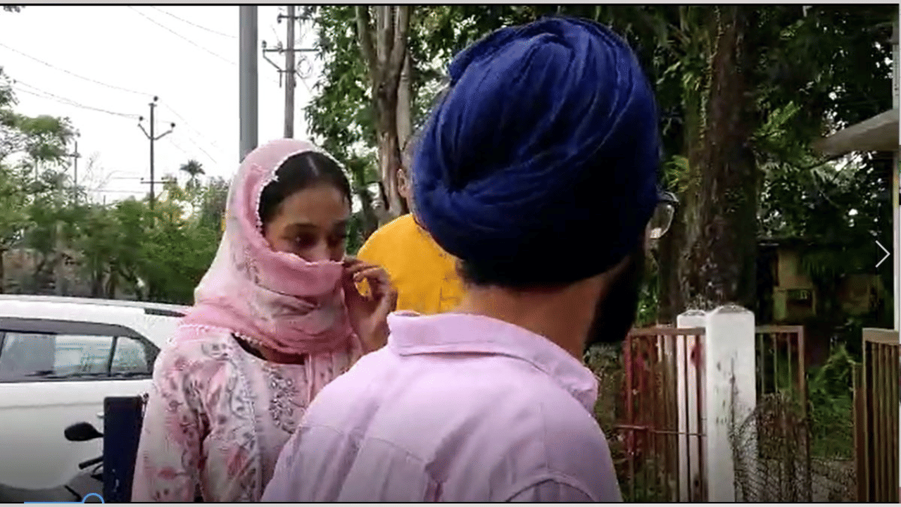 Amritpal Singh: ਖਾਲਿਸਤਾਨੀ ਸਮਰਥਕ ਅੰਮ੍ਰਿਤਪਾਲ ਸਿੰਘ ਨਾਲ ਮਿਲਣ ਪਹੁੰਚੀ ਪਤਨੀ ...