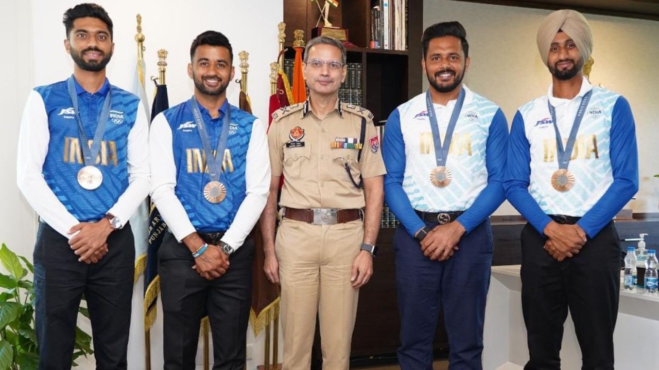 DGP Met Hockey Players: ਪੰਜਾਬ ਦੇ ਡੀਜੀਪੀ ਨੇ ਹਾਕੀ ਖਿਡਾਰੀਆਂ ਨਾਲ ਕੀਤੀ ...