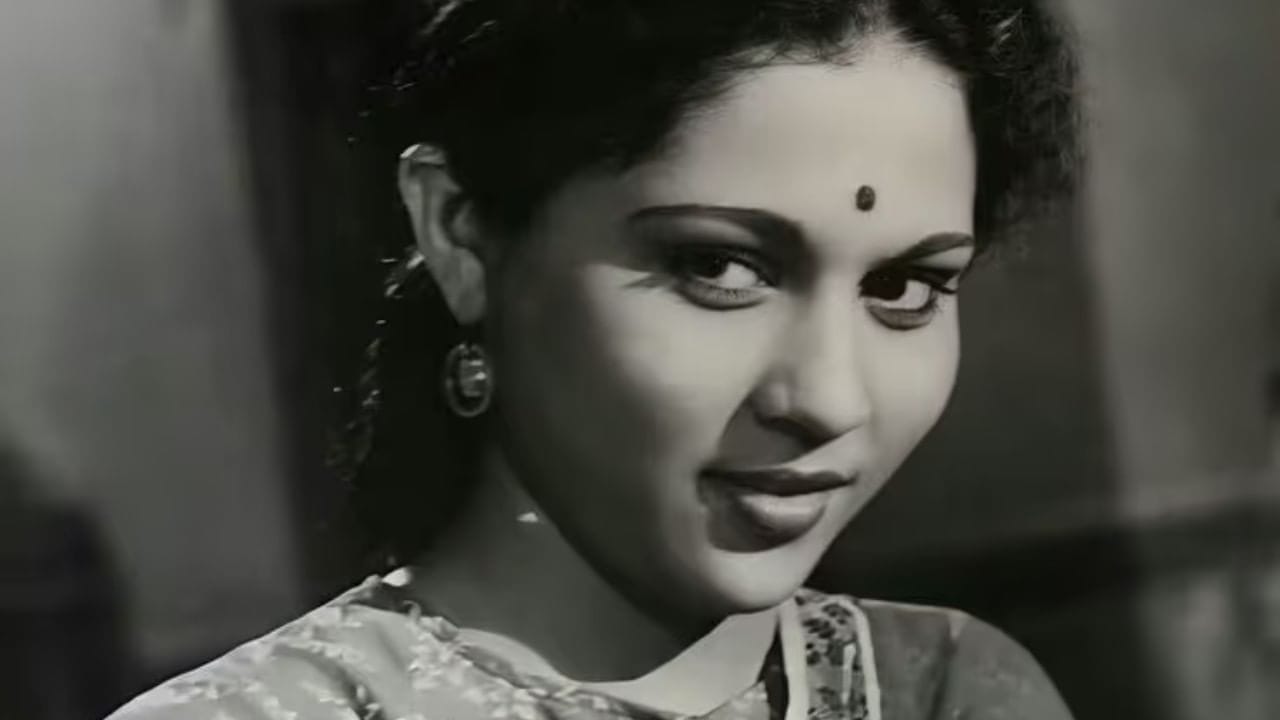 ਉਹ ਬਾਲੀਵੁੱਡ ਅਦਾਕਾਰਾ, ਜਿਸ ਨੂੰ ਫਿਲਮਾਂ ਦੇਖਣ ਦੀ ਨਹੀਂ ਸੀ ਇਜਾਜ਼ਤ, ਜਦੋਂ ਉਹ ਹੀਰੋਇਨ ਬਣੀ ਤਾਂ ਉਸ ਦੇ ਪਿਤਾ ਨੇ ...