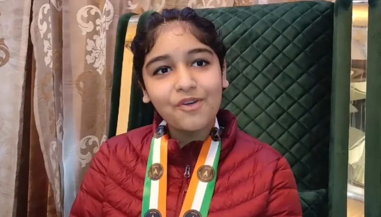 ਅੰਮ੍ਰਿਤਸਰ ਦੀ ਤਰੰਨੁਮ ਬਣੀ ਸਭ ਤੋਂ ਛੋਟੀ ਉਮਰ ਦੀ ਨੇਲ ਆਰਟਿਸਟ, ਇੰਡੀਆ ਬੁੱਕ ਆਫ ...